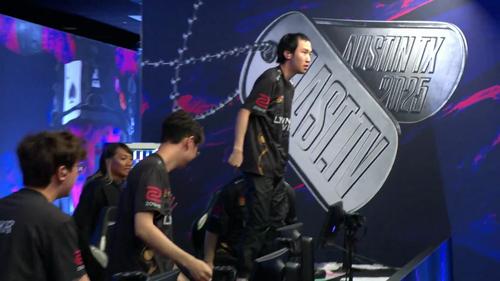 职业哥库存揭秘：EmiliaQAQ的库存里有什么_网易BUFF饰品交易平台